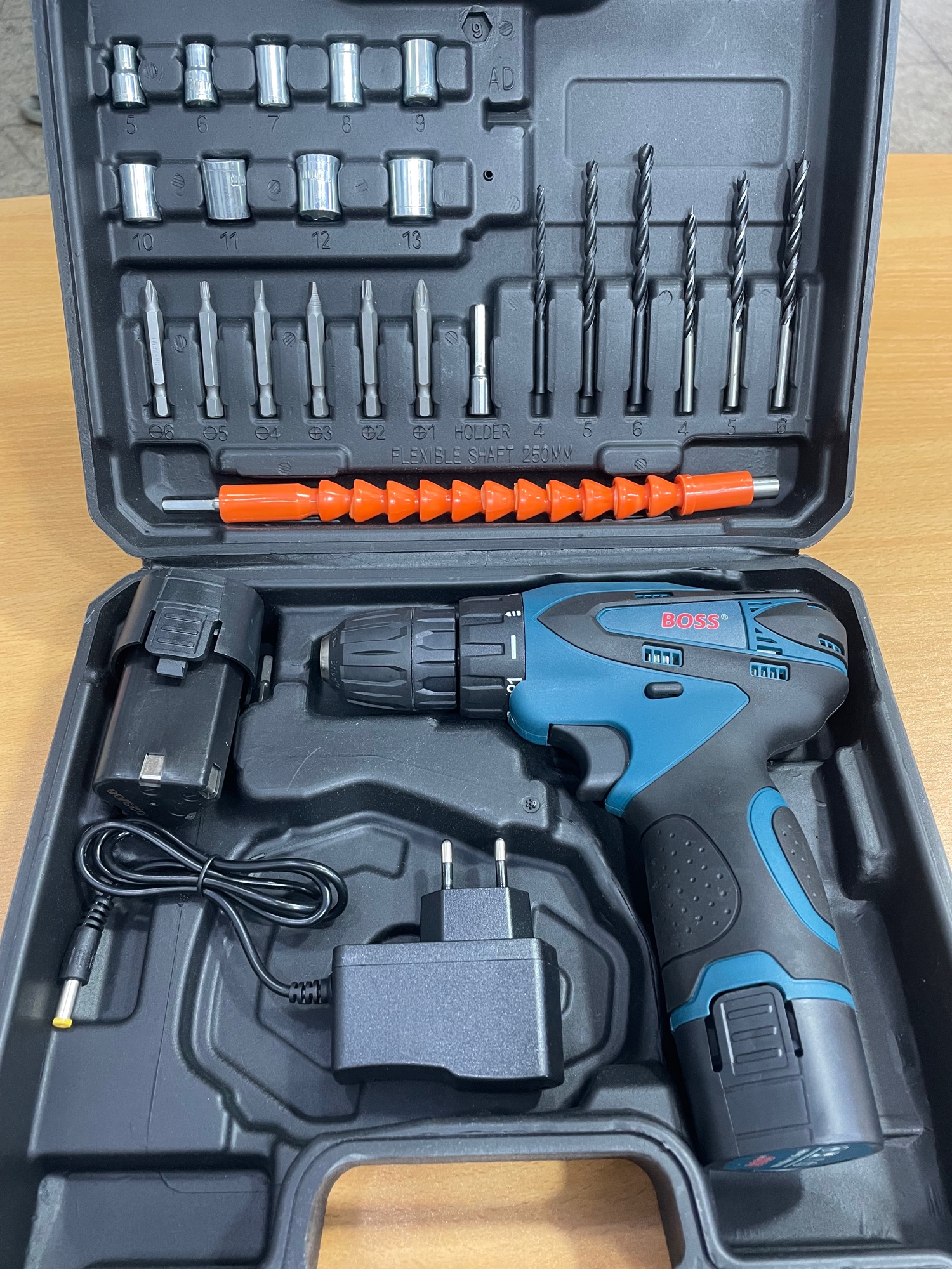BOSS 18V Cordless Drill Machine 28 pc materials Set with 2 Battery ...