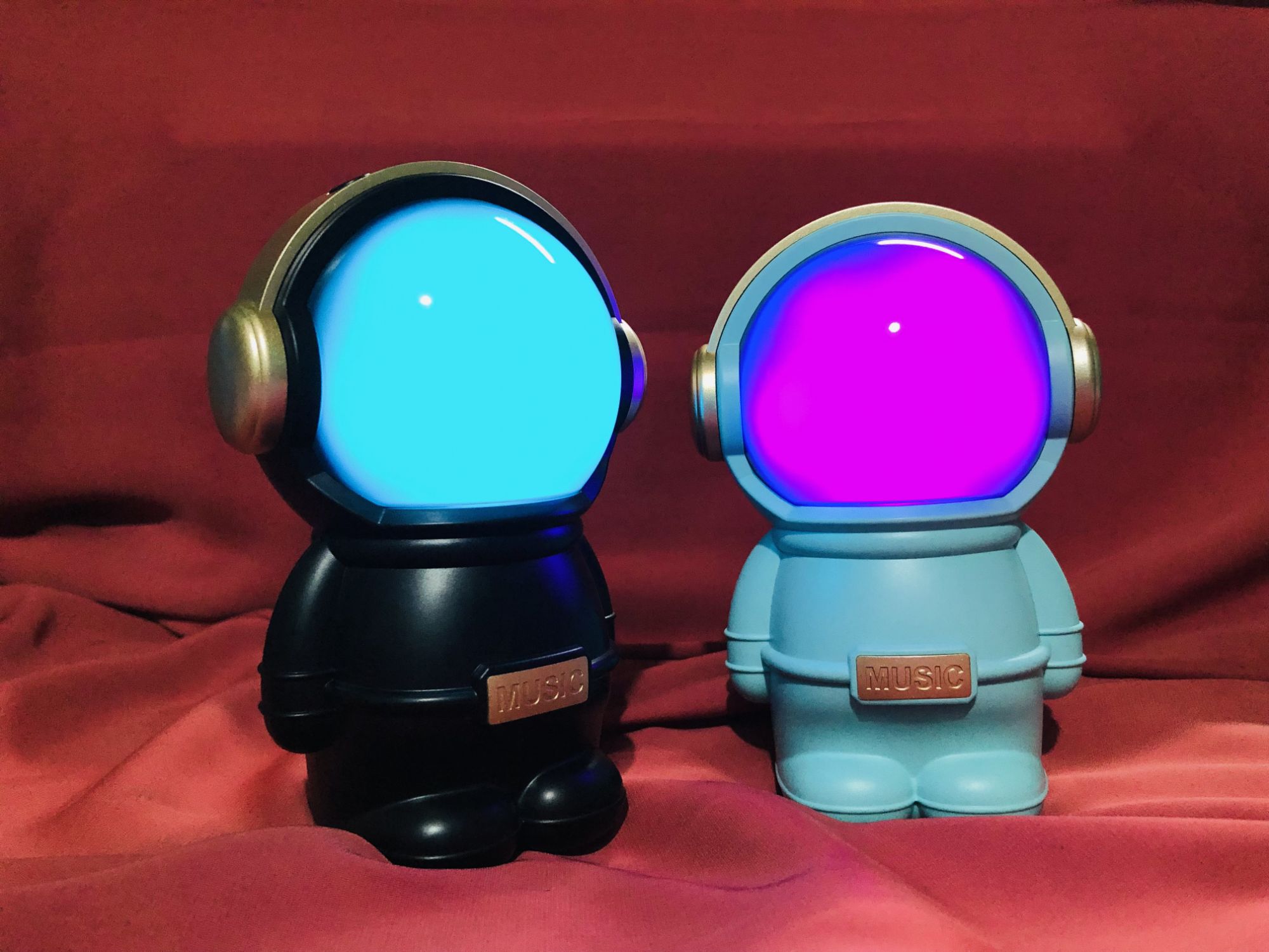 Portable Robot Rechargeable Mini speaker | Astronaut Robot Speaker ...