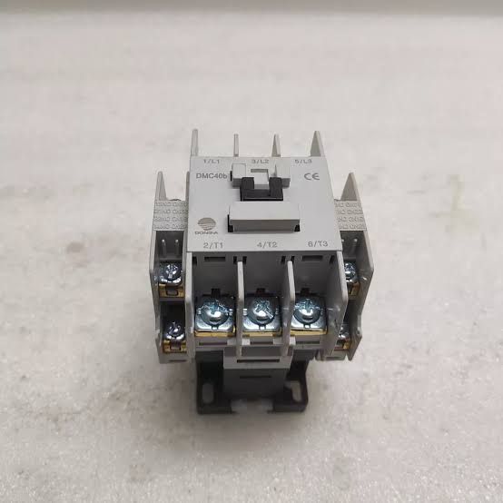 DONGA DMC 40 magnetic contactor ith 60A 220/440Vac | Daraz.com.bd