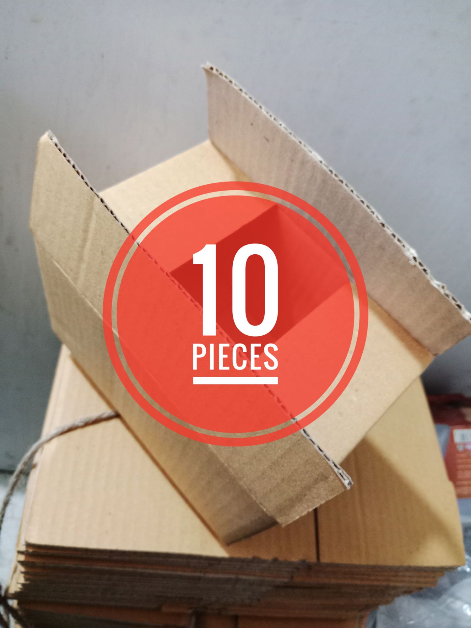 Small box Cartons L:16 CM W: 10 CM H: 10 CM. Packaging materials 3 ply ...