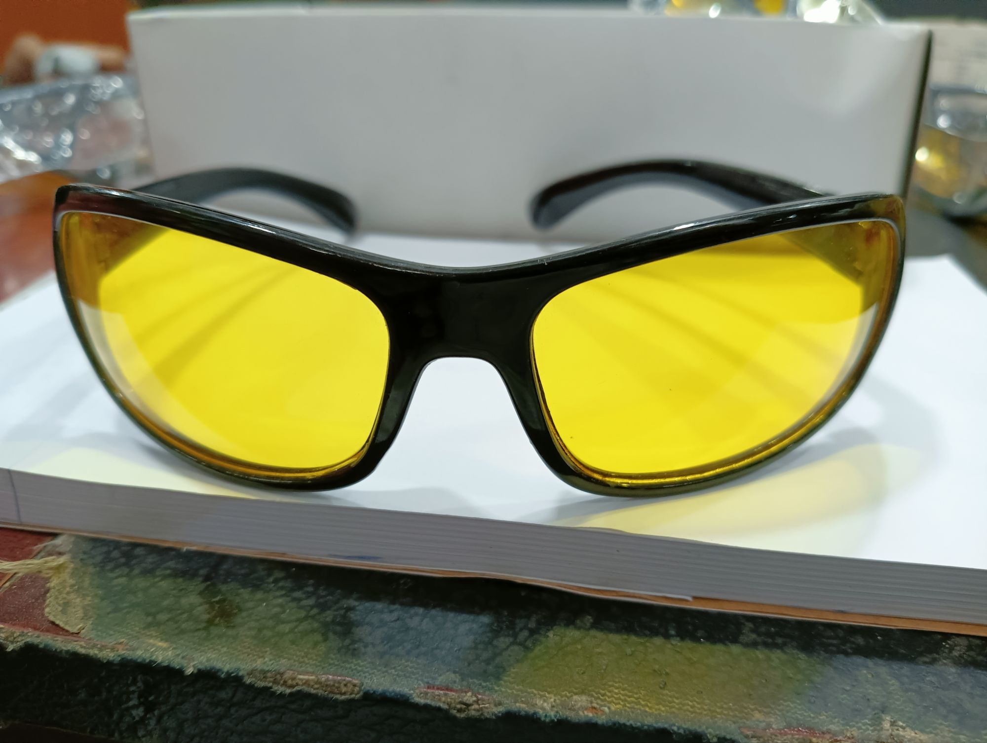 Night vision glass &HD polarized anti-fog sunglass. for rider