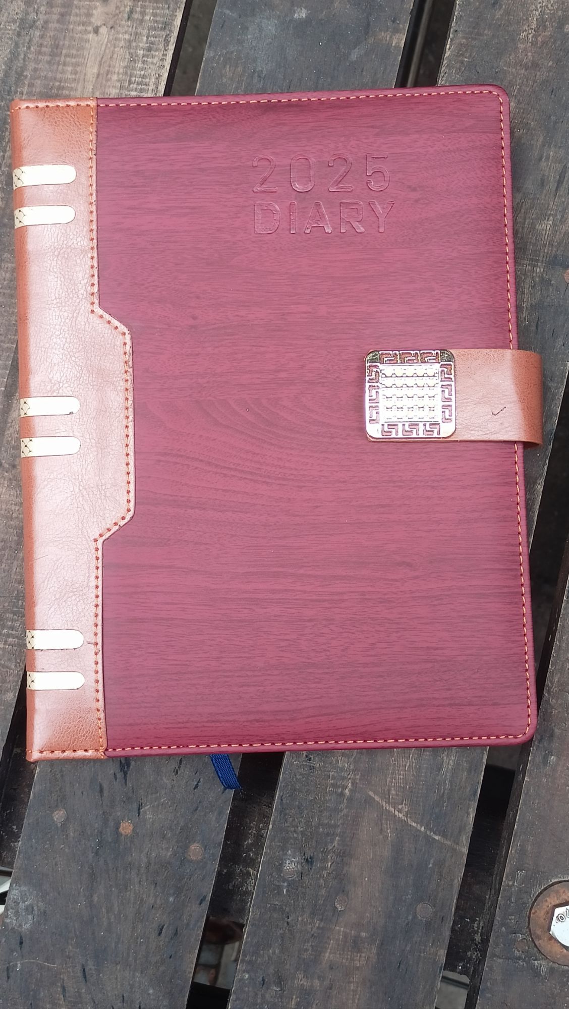 Design Magnet Button Diary 2025 (One date) allpurpose uses | Daraz.com.bd