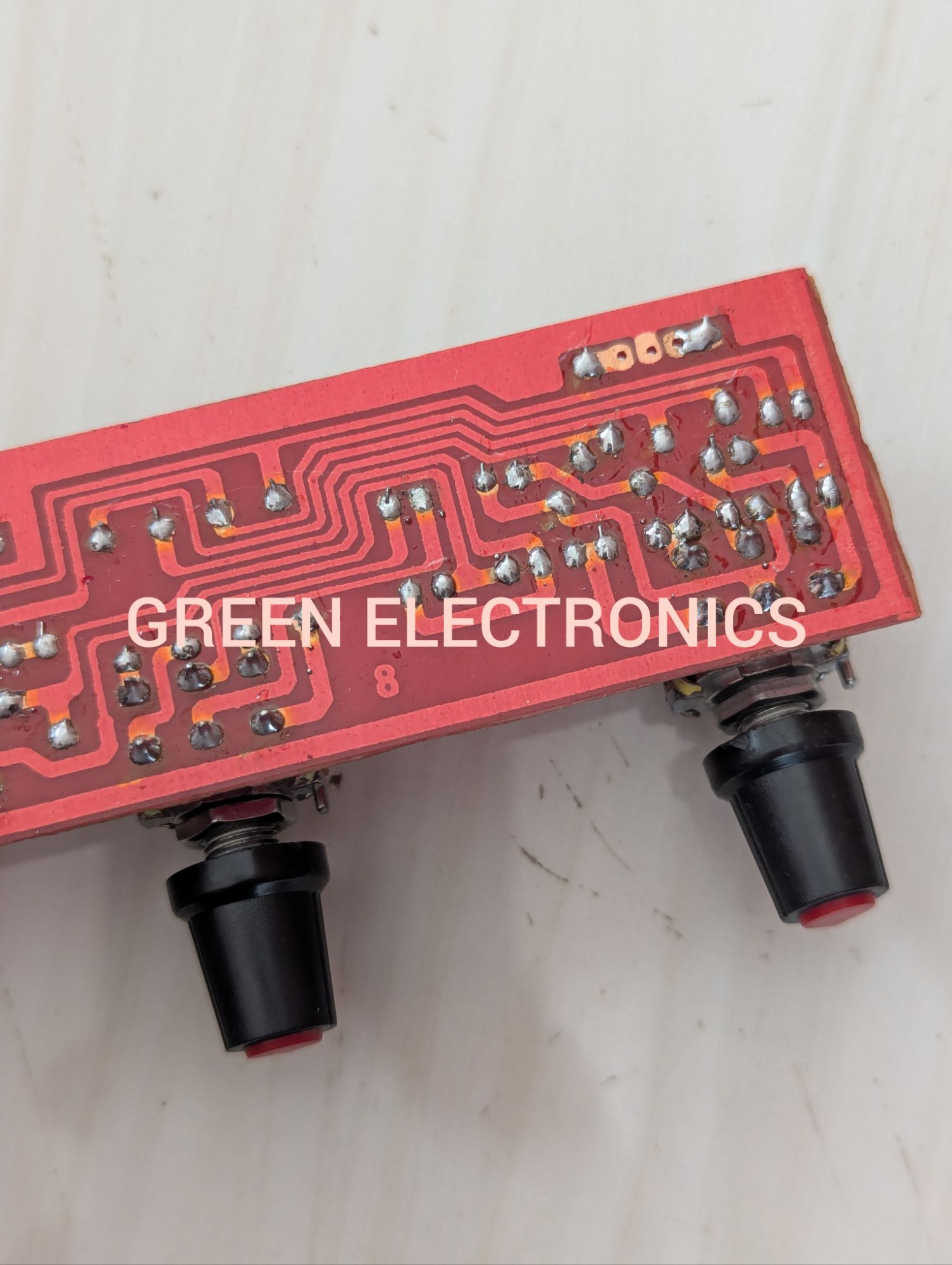 High gain base tone volume control circuit for amplifier setup